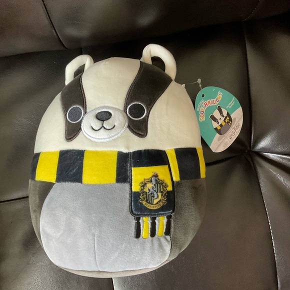 Squishmallows | Other | Squishmallow Hufflepuff Badger New With Tag 8 ...